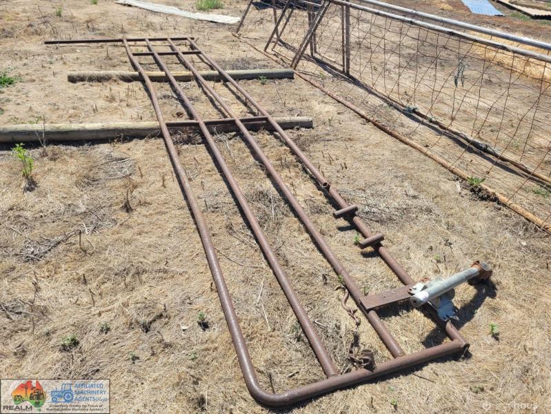 Lot 66 - 5.5m Solid Steel Backing Gate | AuctionsPlus