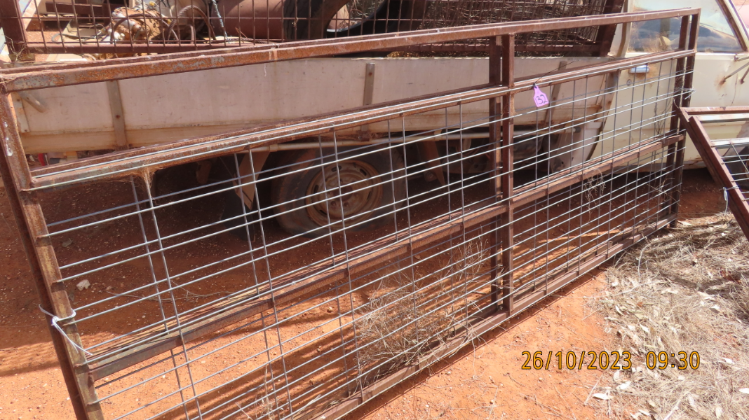 Lot 132 - Gates | AuctionsPlus