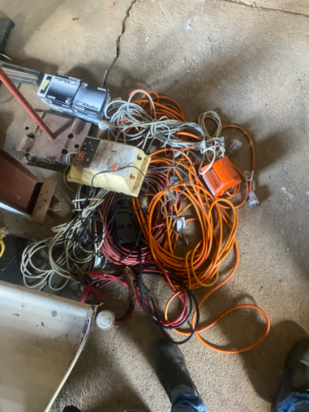 Lot 43 - Work shop tools | AuctionsPlus