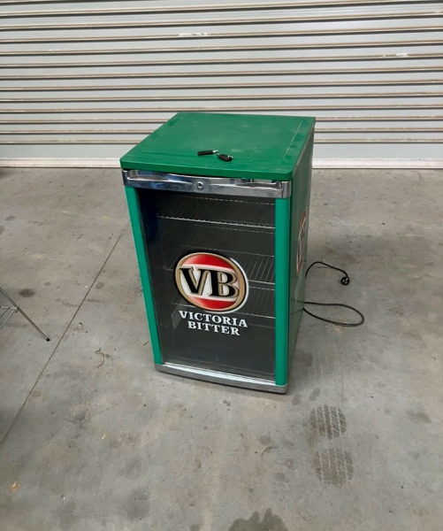 Lot 107 - VB Bar Fridge | AuctionsPlus