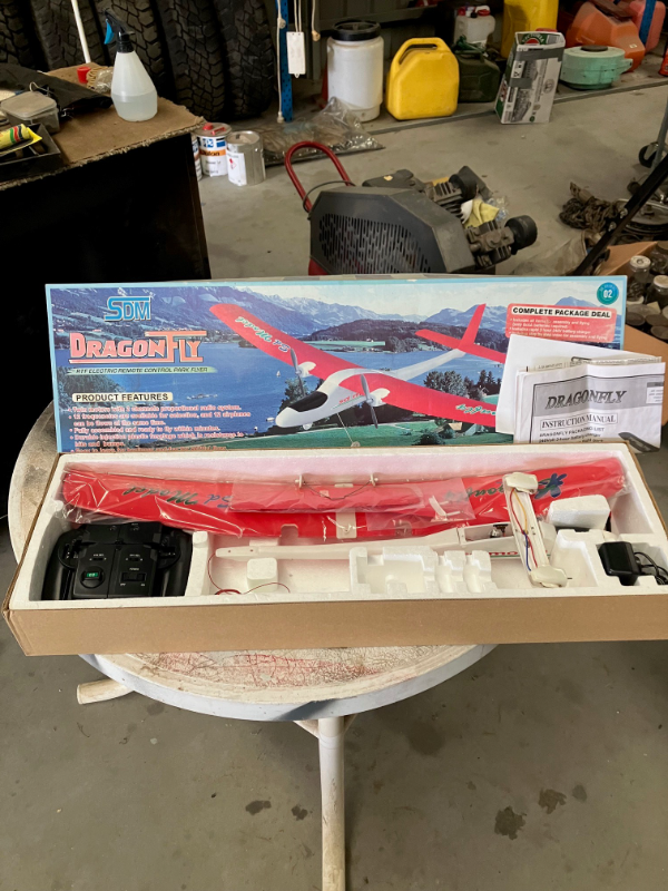 Lot 165 - DragonFly Remote Control Plane | AuctionsPlus