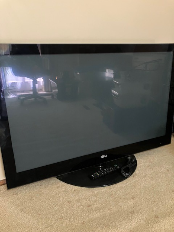 Lot 171 - LG 55' Plasma TV | AuctionsPlus