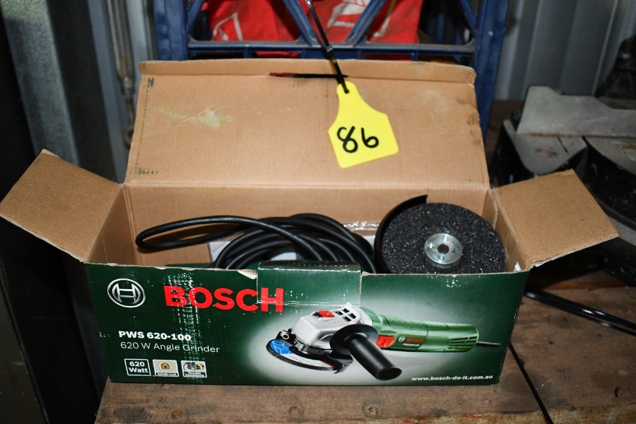 Lot 86 - Bosch 100mm angle grinder | AuctionsPlus
