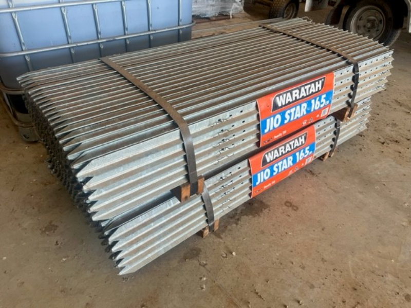 Lot 60 - Waratah Jio Star Posts | AuctionsPlus