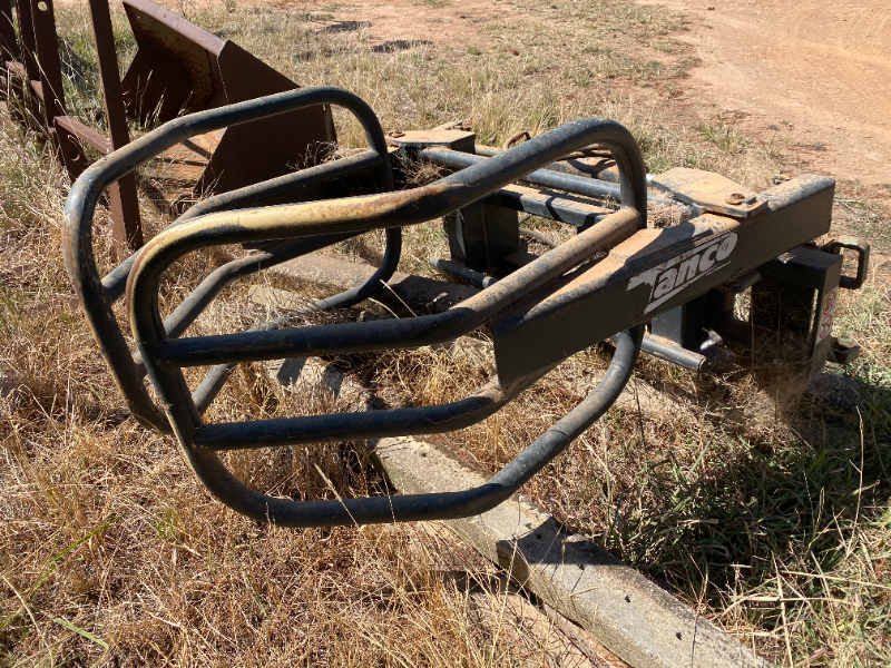 Lot 36 - Soft Hand silage Grab | AuctionsPlus