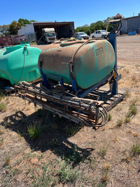 Lot 8 - 3PL Boom Spray | AuctionsPlus