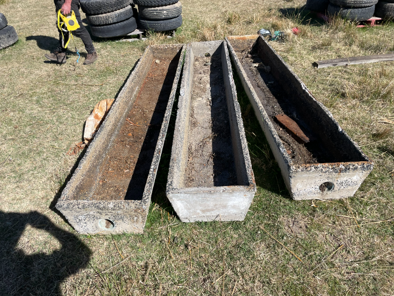 Lot 38 - Concrete Troughs | AuctionsPlus