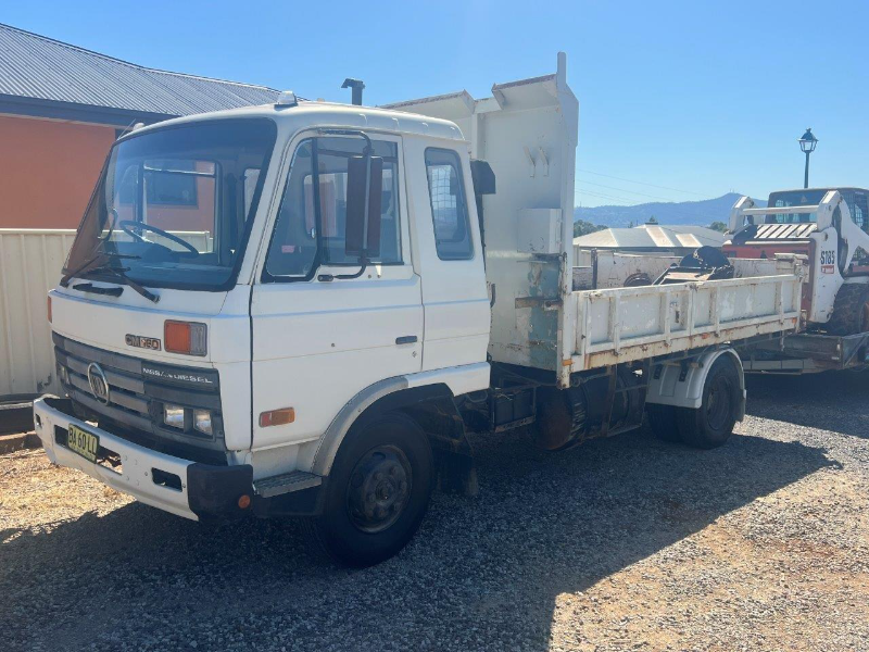 Lot 2 - NISSAN UD TIPPER | AuctionsPlus
