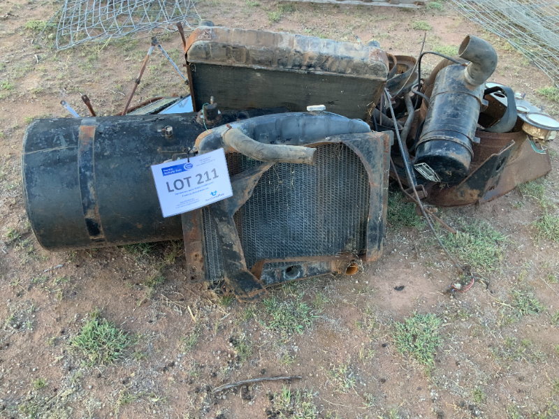 LOT 211 - Bedford Truck Parts. | AuctionsPlus