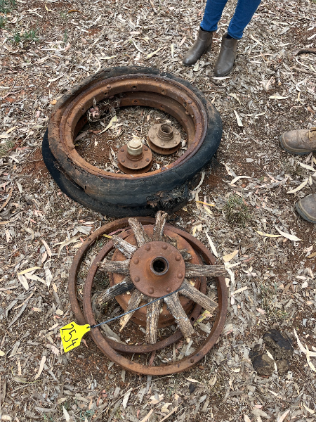 Lot 254 - Steel Rim Antique | AuctionsPlus