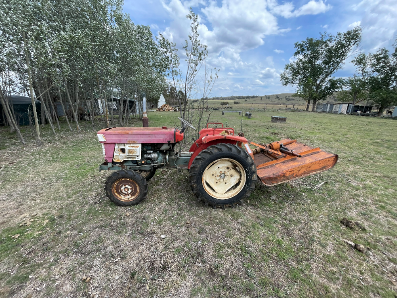 Lot 170 - Tractor/Slasher | AuctionsPlus