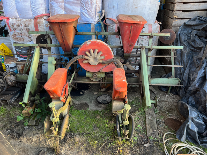 Lot 28 - Nodet Gougie Pneumasem II 2 row corn planter w/ spares ...