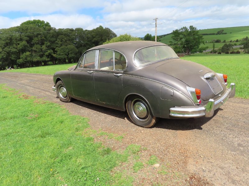 Lot 15 - 1963 Jag MK2 | AuctionsPlus