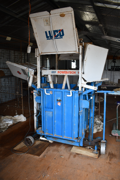 Lot 24 - Lyco Power-Tech wool press | AuctionsPlus