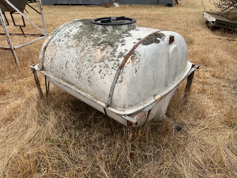 Lot 50 - Fibreglass tank | AuctionsPlus