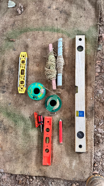 Lot 88 - SPIRIT LEVELS & STRING LINES | AuctionsPlus