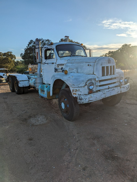 Lot 7 - INTERNATIONAL R190. | AuctionsPlus