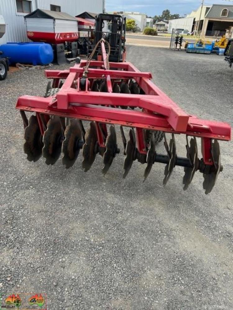 Lot 26 - 20 plate trailing disc Excellent condition Hydraulic lift 24 ...