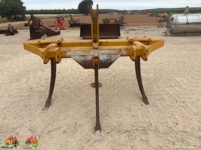Lot 82 - 3 t Tyne Deep Ripper 2.2wide Very good condition | AuctionsPlus