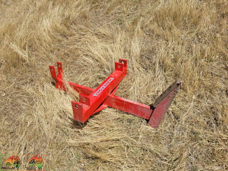 Lot 5 - 3pl Agmax Ripper (As New Cond.) | AuctionsPlus