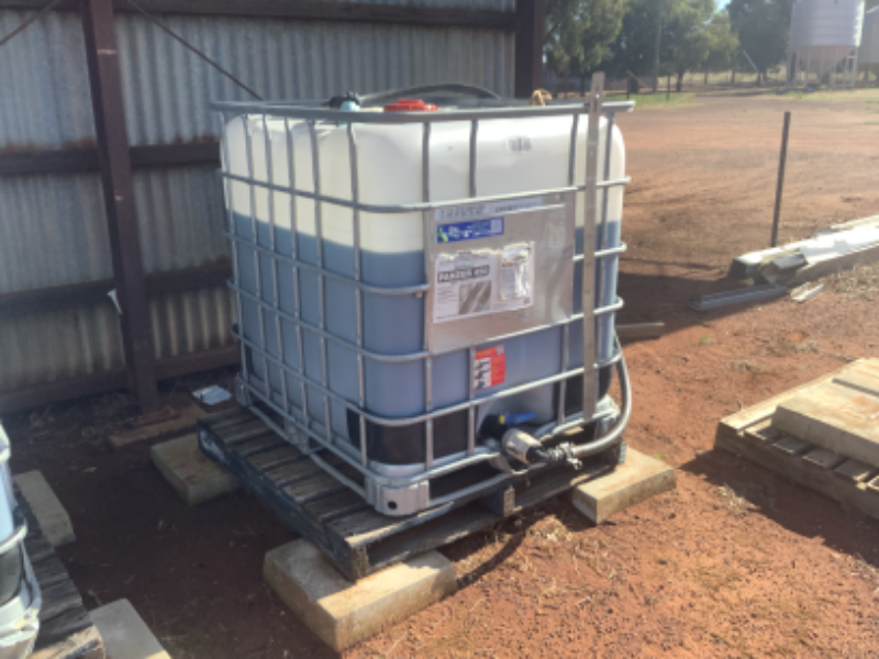 Lot 220 - 700 litres Panzer 450 | AuctionsPlus