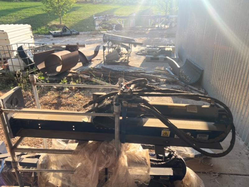 LOT 101 - ARCHER LOG SPLITTER AXE AA40TR16 | AuctionsPlus