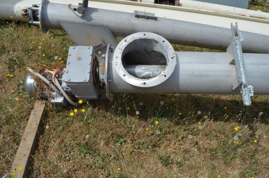 Lot 15 - 260mmx4.4m Electric Auger | AuctionsPlus