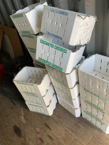 Lot 172 - Cherry lugs | AuctionsPlus