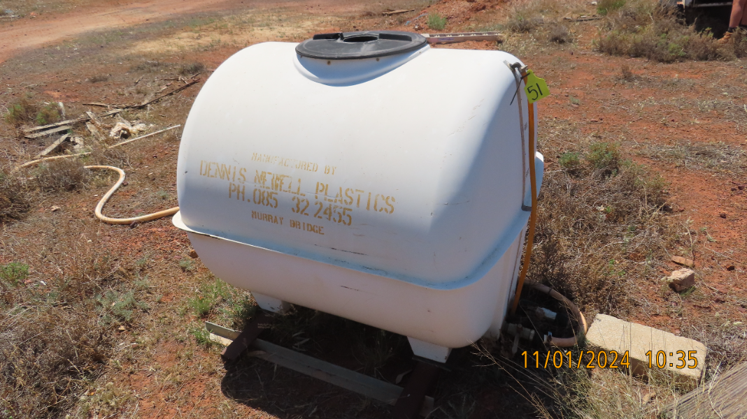 Lot 51 - 1000L Pod | AuctionsPlus