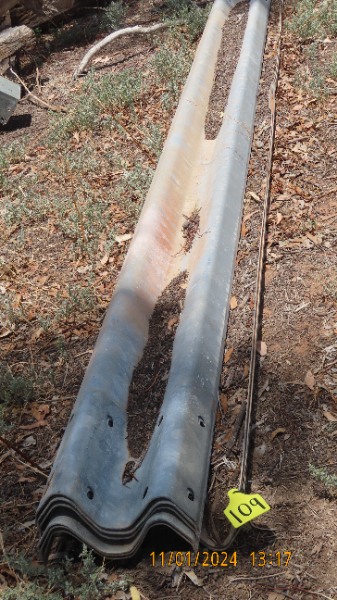 Lot 109 - Curved Guard Rail | AuctionsPlus