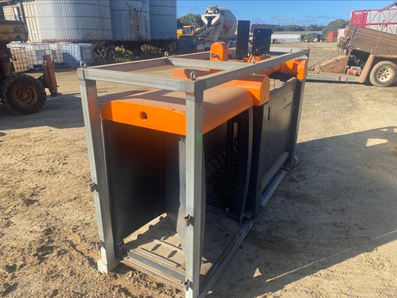 Lot 4 - Gallagher Sheep Auto Drafting Unit (Unused) | AuctionsPlus