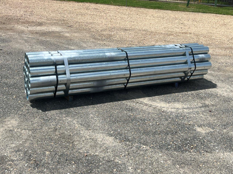 Lot 72 - 19 X STRAINER POSTS | AuctionsPlus