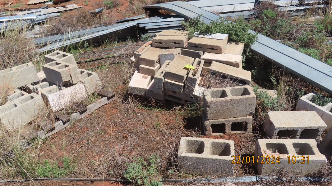 Lot 219 - Assorted Besa Bricks | AuctionsPlus