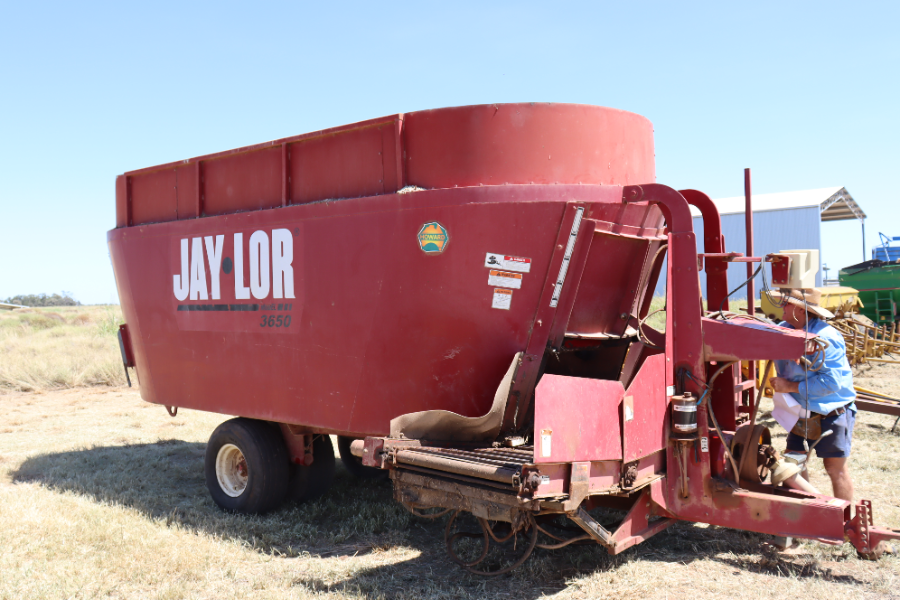 Lot 10 - Jaylor model 3650 twin screw mixer c/w scales | AuctionsPlus