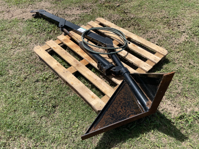Lot 214 - Homemade Ute Crane | AuctionsPlus