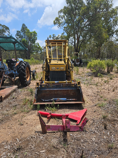 Lot 3 - EAST WIND COMPACT DOZER | AuctionsPlus