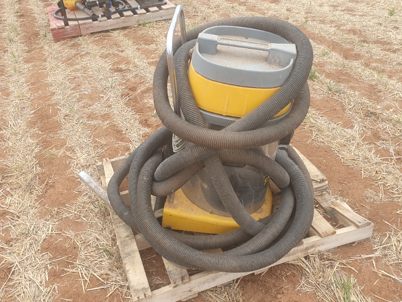 Lot 46 - Spitwater Industrial Vacuum Cleaner with 200 litre Drum ...