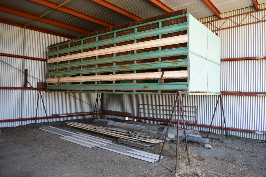 Lot 7 - Crerar 2x1 stock crate | AuctionsPlus
