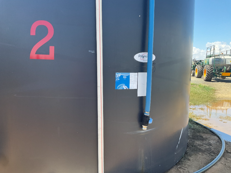 Lot 2 - 5000 L LIQUID FERT/WATER TANK POLYMASTER | AuctionsPlus