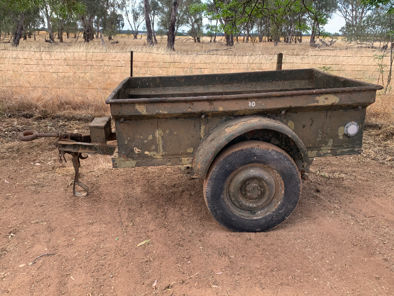 Lot 48 - Army box trailer | AuctionsPlus