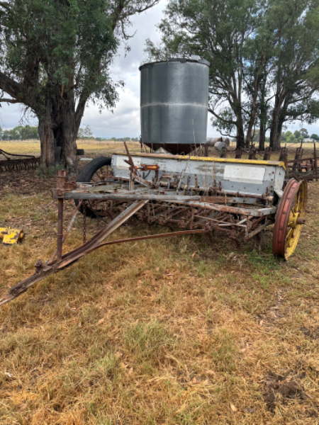 Lot 15 - John Shearer Combine | AuctionsPlus