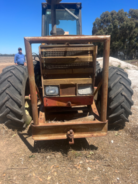 Lot 64 - Versatile Front End Loader/Windrower | AuctionsPlus
