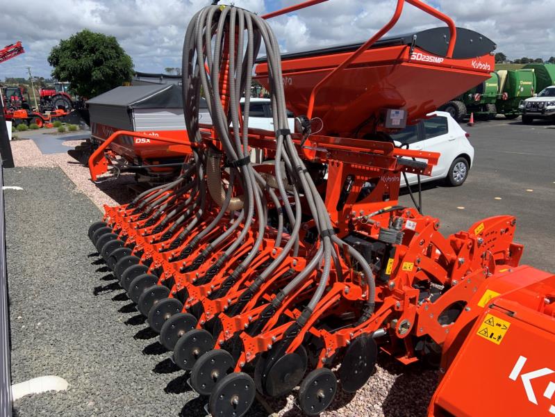 Lot 107 - Kubota SD2351 Power Harrow & Seeder - EX DEMO | AuctionsPlus