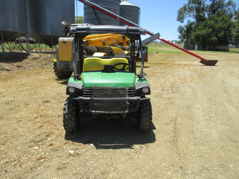 Lot 166 - John Deere Gator | AuctionsPlus