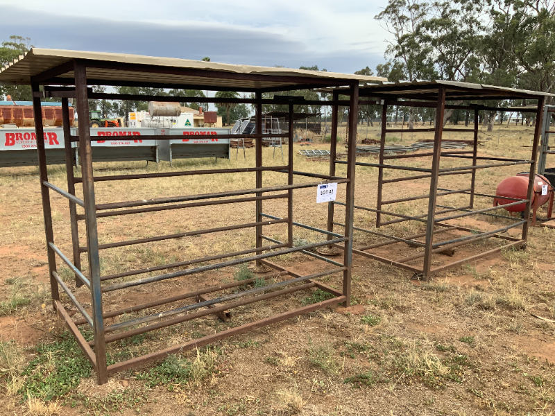 LOT 42 - Hay Rack feeders. | AuctionsPlus