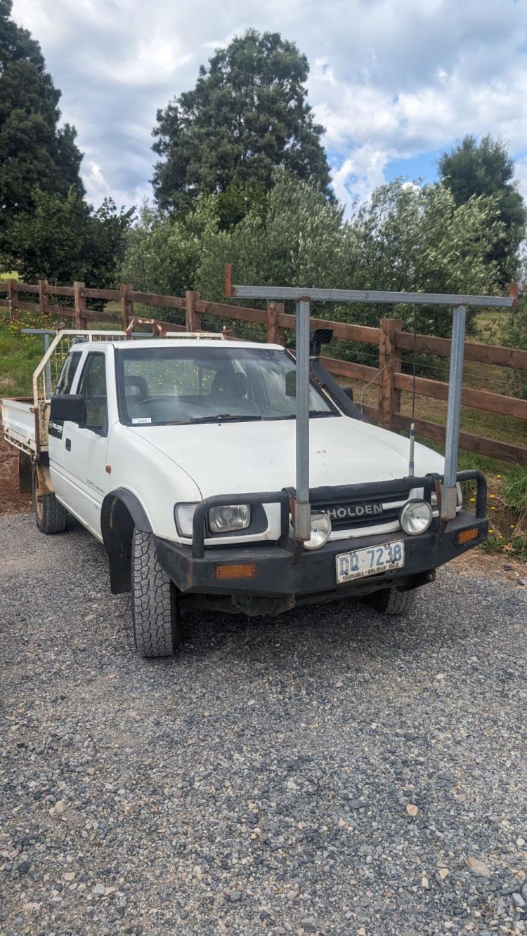 Lot 109 - Holden Rodeo 2.8 4x4 Space Cab Flat Tray Ute | AuctionsPlus