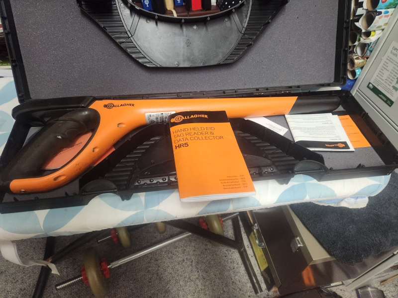 Lot 48 - Gallagher HR5 V2 EID Tag Reader & Data Collector | AuctionsPlus