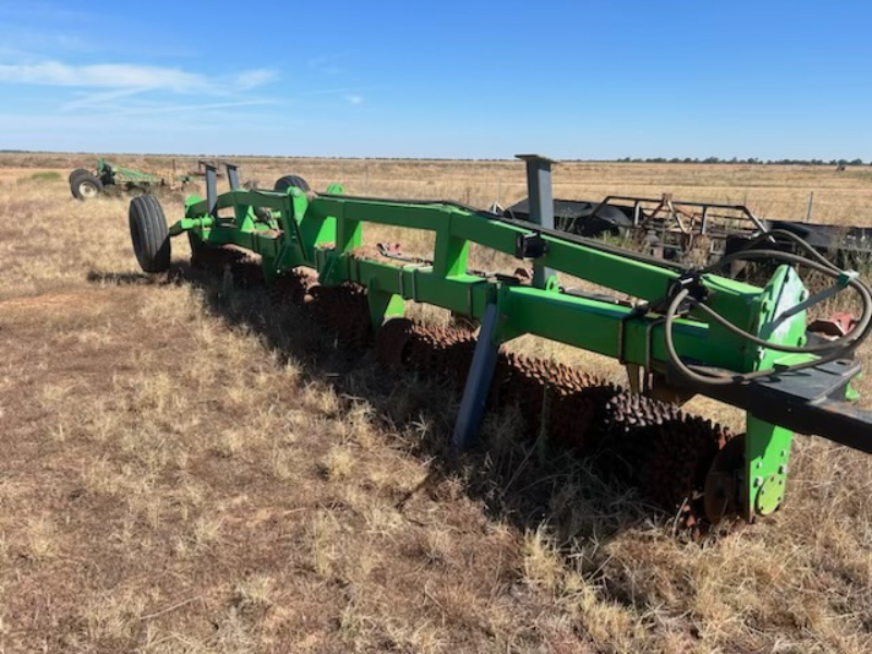 Lot 27 - 8m Loose Ring Roller/Culti-packer | AuctionsPlus