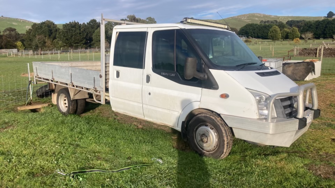 Lot 74 - 2007 Ford Transit Dual Cab | AuctionsPlus