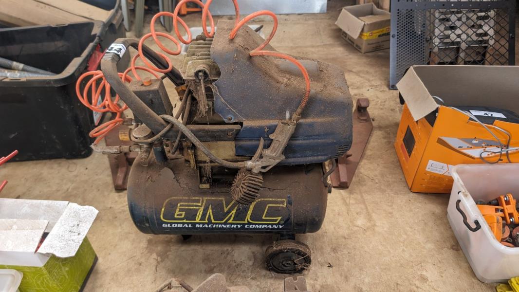 Lot 44 - GMC Electric Compressor | AuctionsPlus